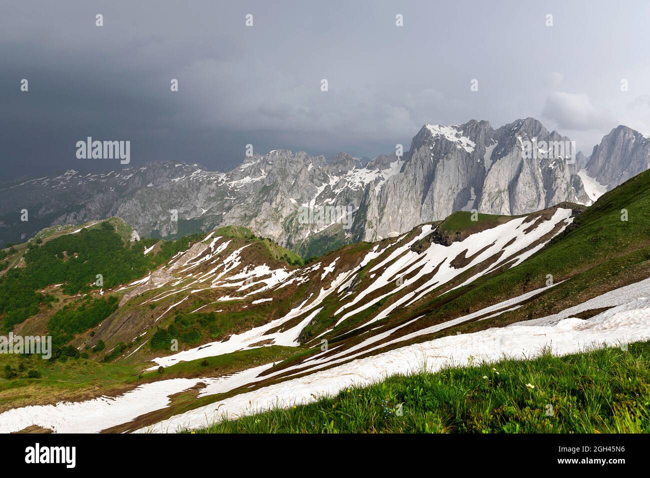Spectacular Maja e Vajushës (talijanka) peak in Prokletije Mountain ...
