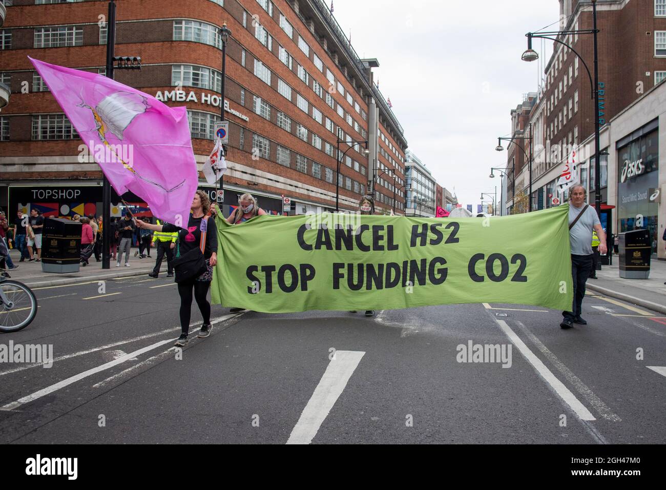 Cancel hs2 hi-res stock photography and images - Alamy