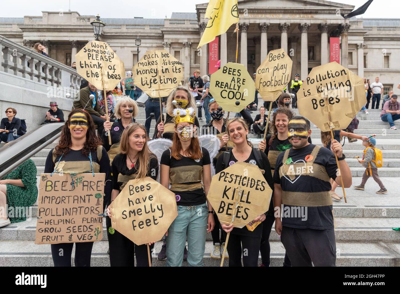 London, UK. 04th Sep, 2021. Protesters dressed as Bees holding placards ...