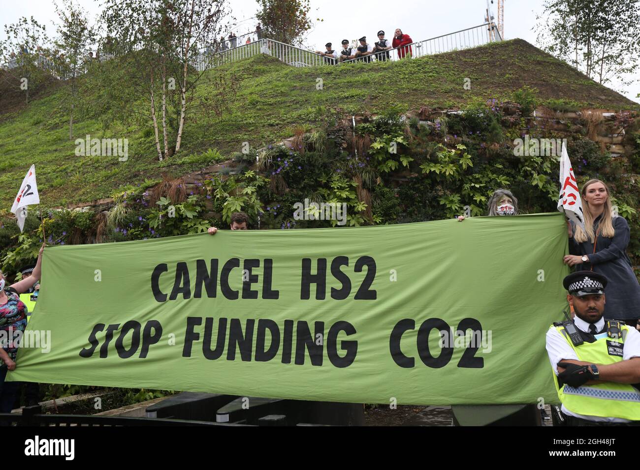 London, UK. 04th Sep, 2021. HS2 rebels hold a banner during the ...
