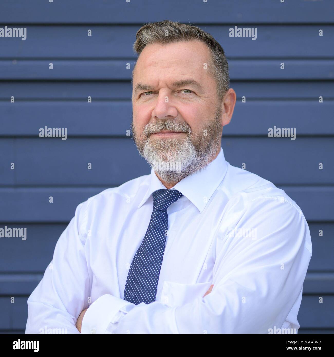 Assessing look hi-res stock photography and images - Alamy