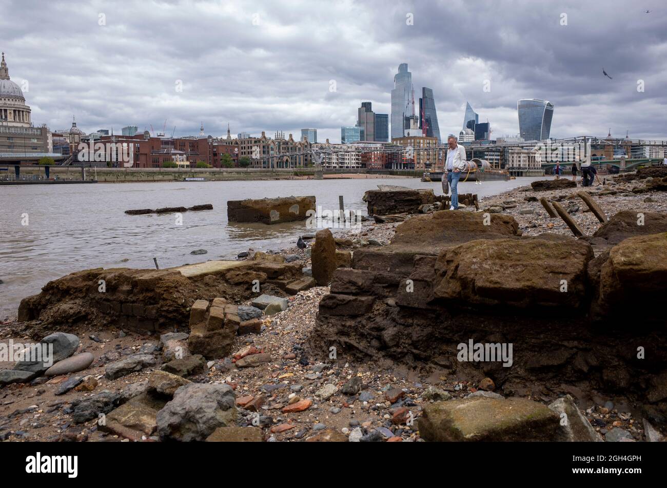 Documentary photographs of Thames at low tide at Bankside London Stock ...