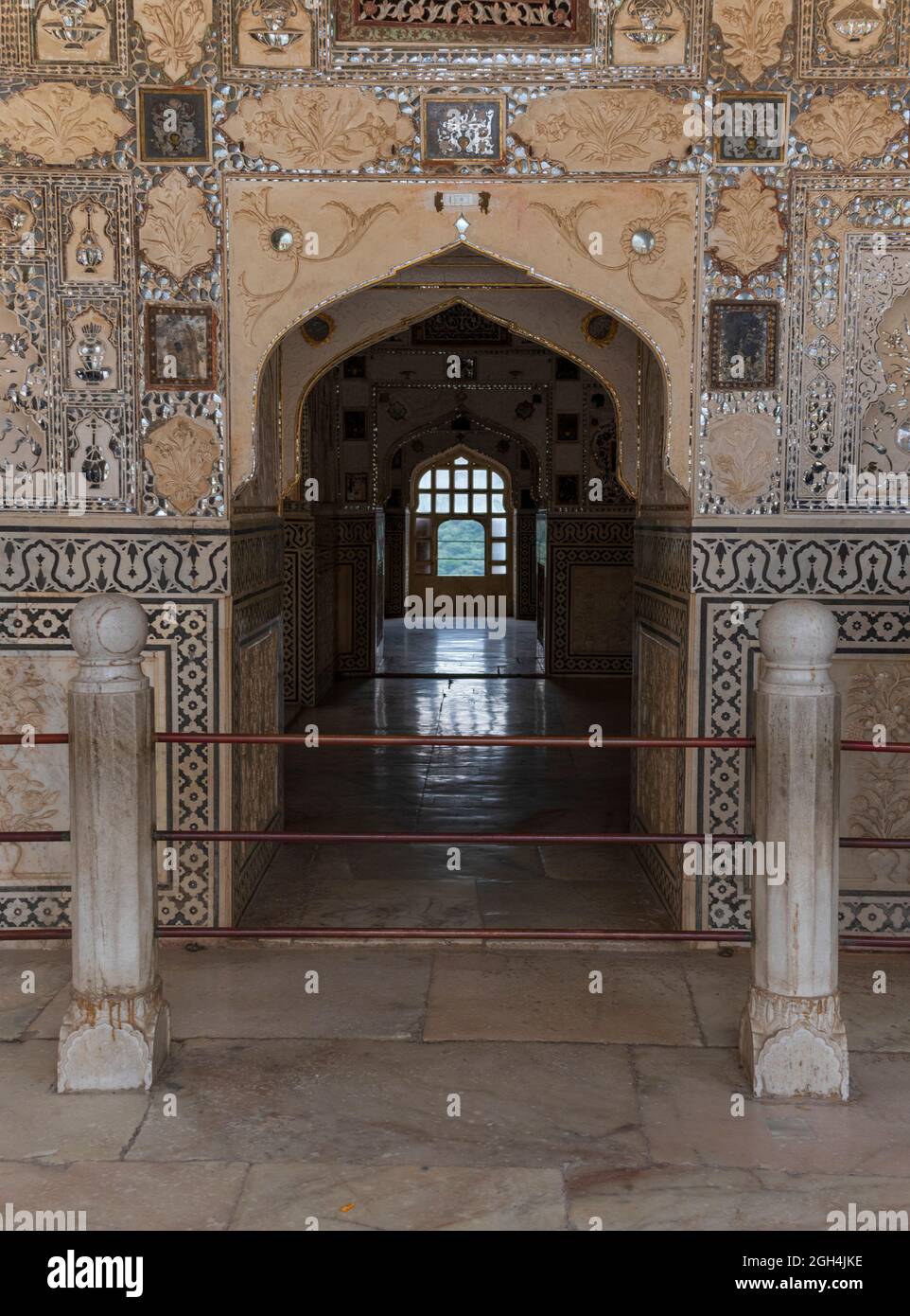Sheesh mahal mirror palace hi-res stock photography and images - Alamy