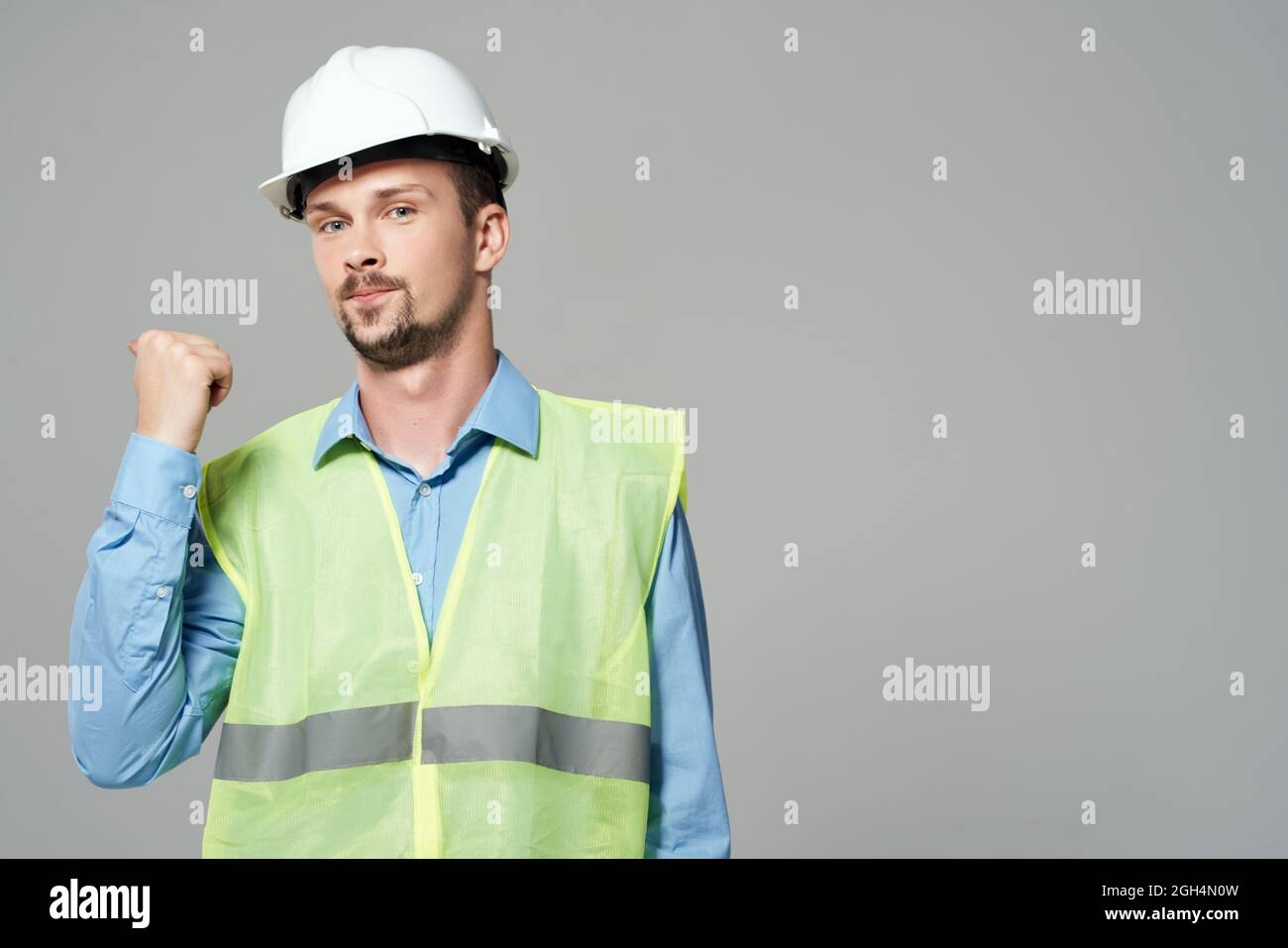 Builders hat cutout hi-res stock photography and images - Alamy