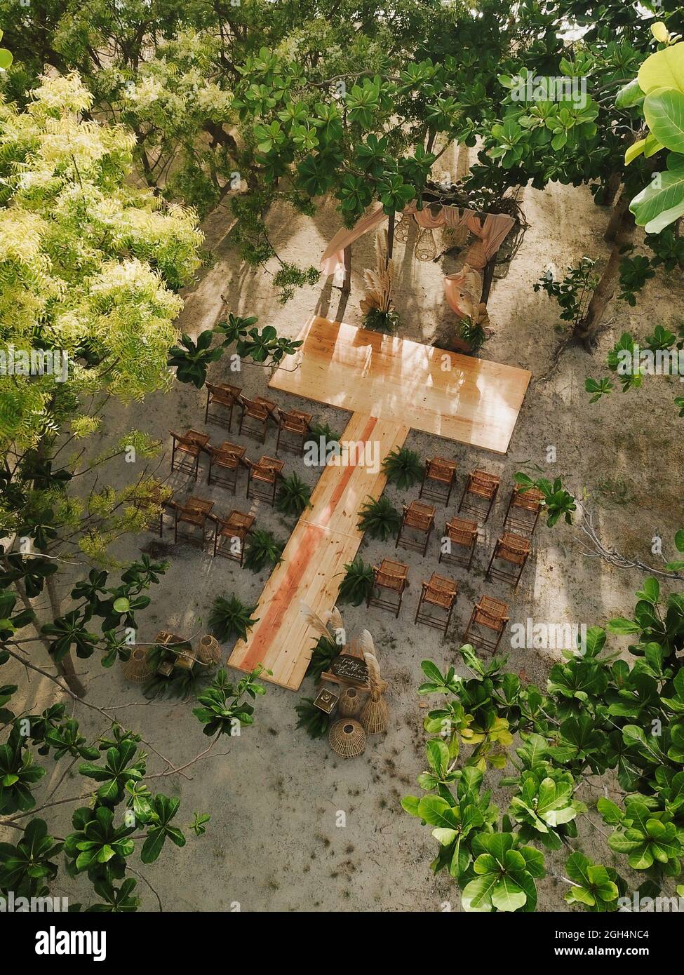 wedding reception, rustic setup Stock Photo - Alamy