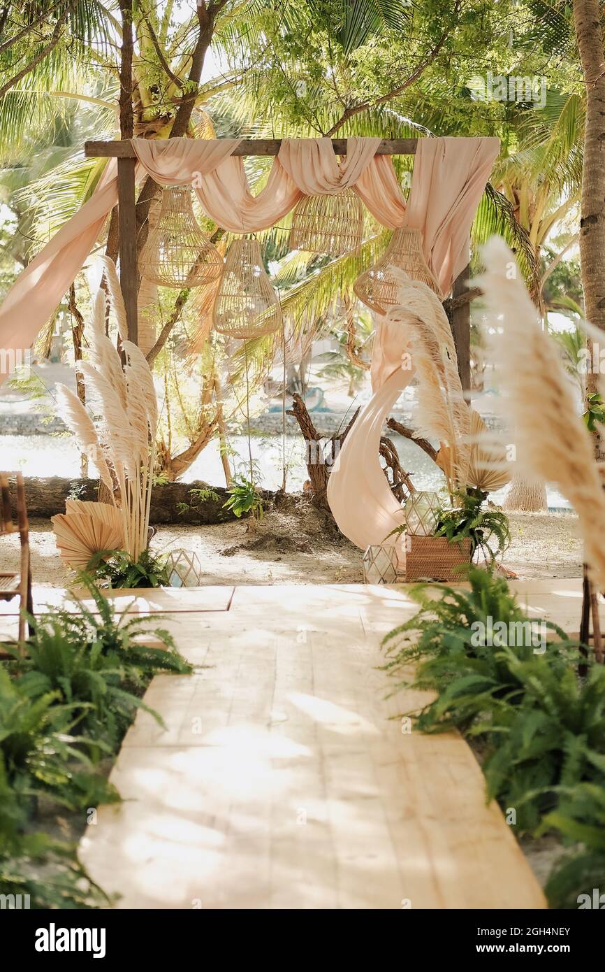 wedding reception, rustic setup Stock Photo - Alamy