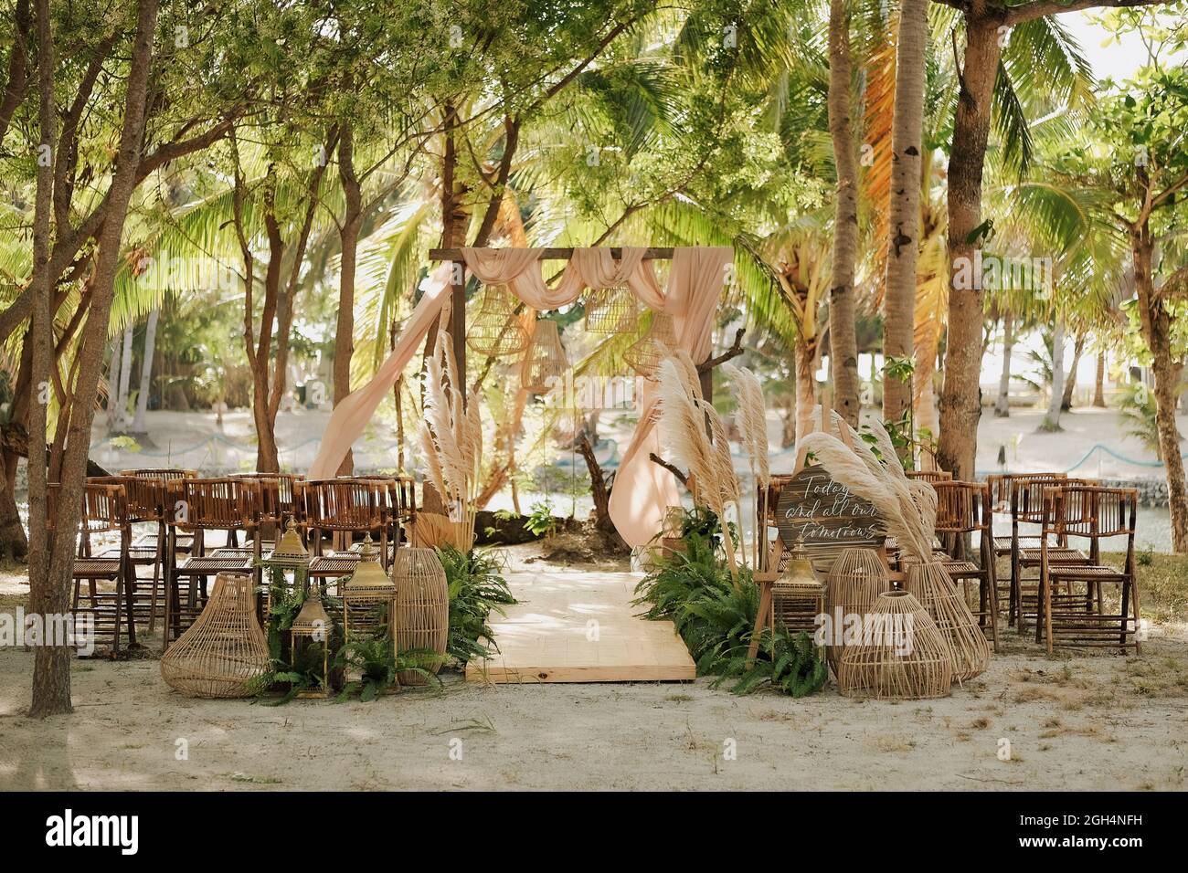 wedding reception, rustic setup Stock Photo - Alamy