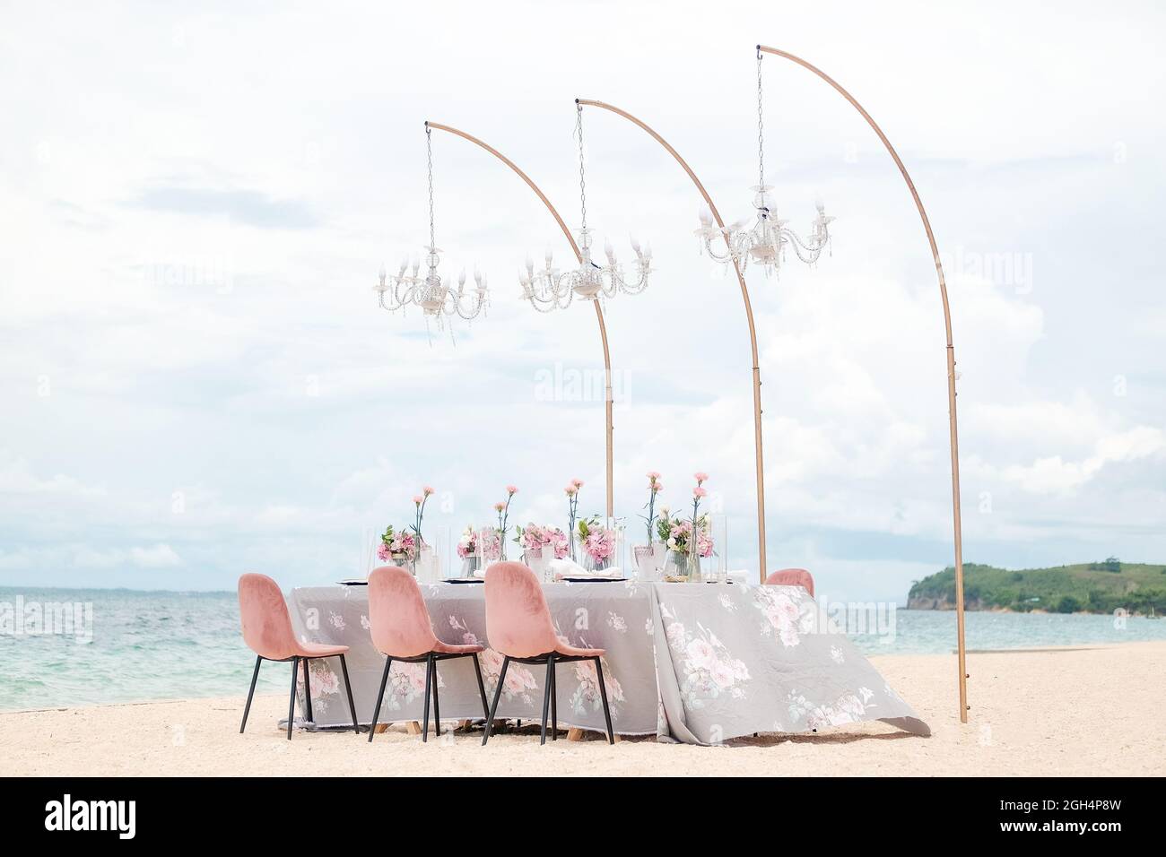 Romantic Wedding Setup at the beach Stock Photo - Alamy