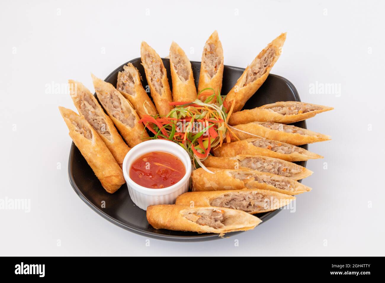 Lumpiang shanghai hi-res stock photography and images - Alamy