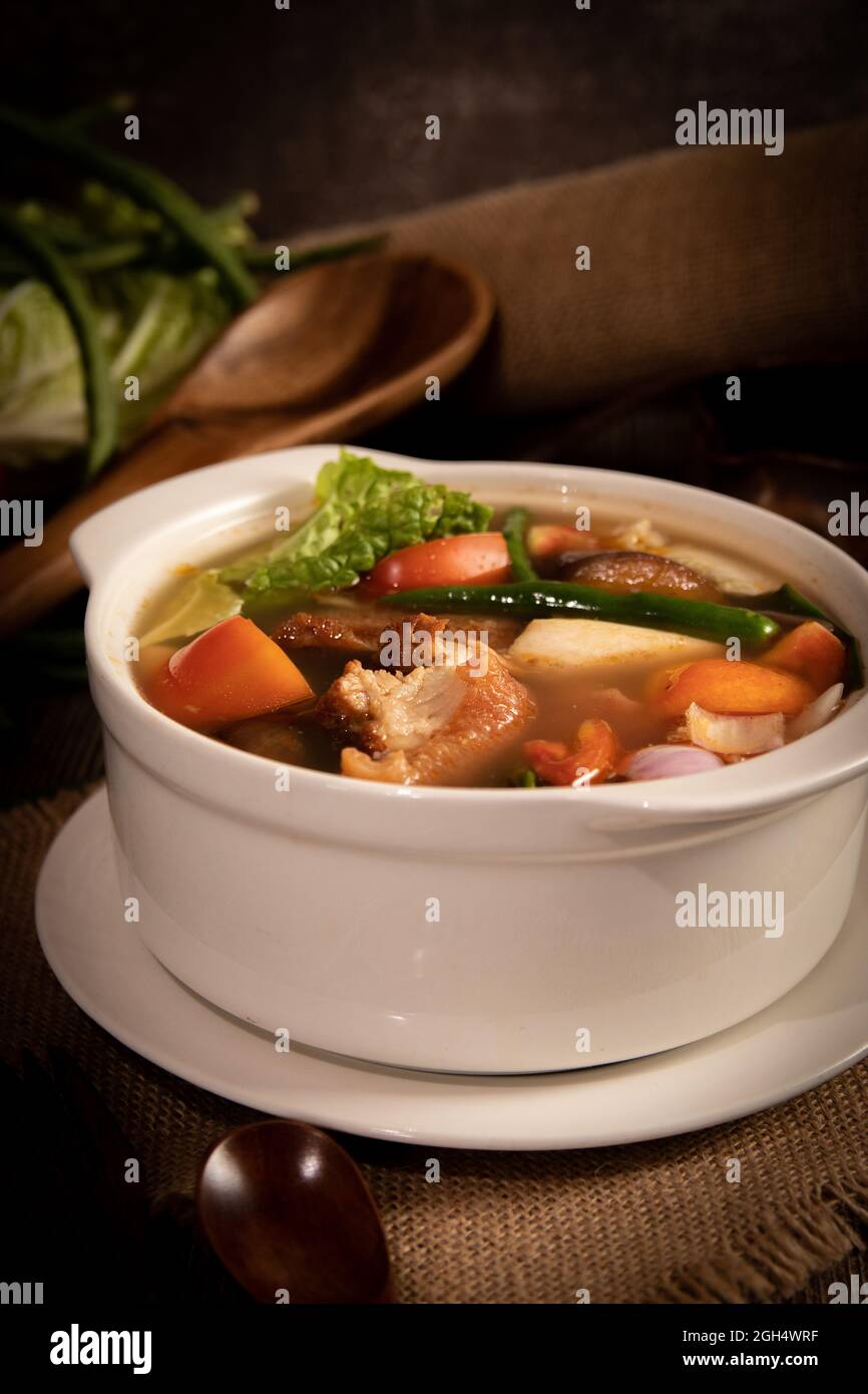 sinigang na lechon kawali Stock Photo - Alamy
