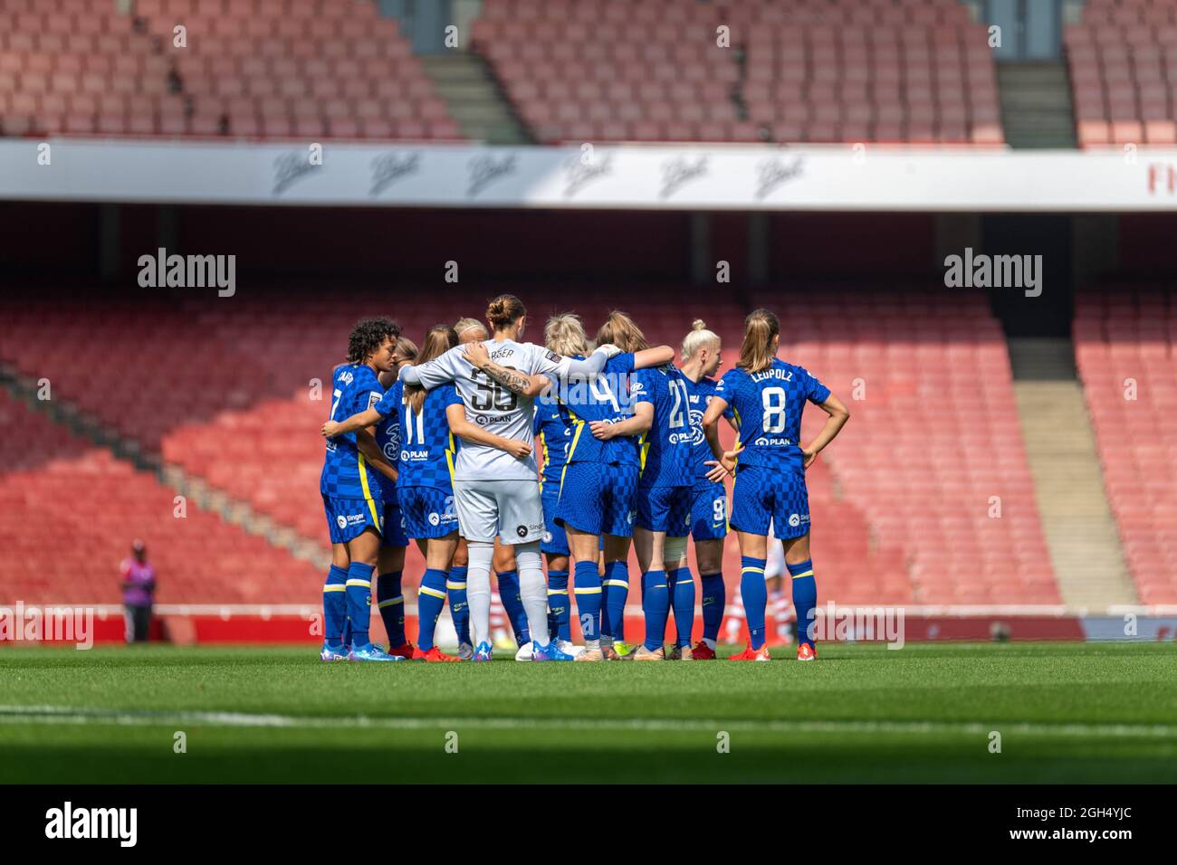 Chelsea huddle hi-res stock photography and images - Alamy