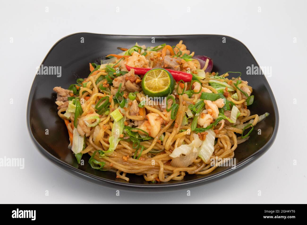pancit canton guisado Stock Photo - Alamy