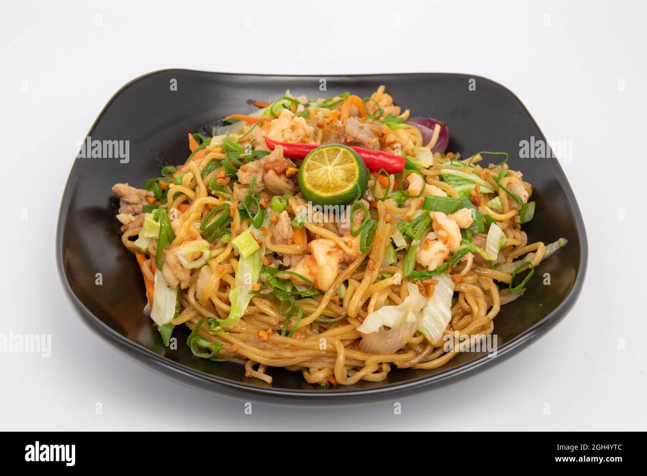 pancit canton guisado Stock Photo - Alamy