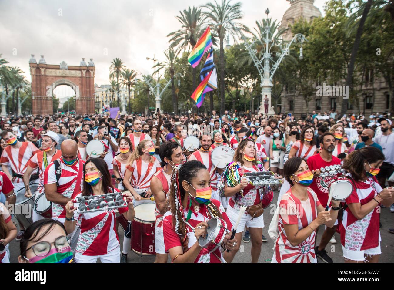 Barcelona, Catalonia, Spain. 4th Sep, 2021. People are seen playing ...
