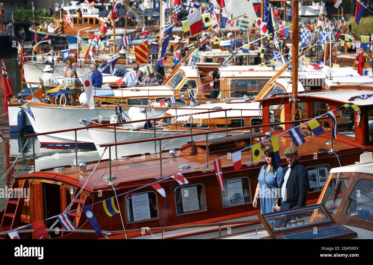 St katherine docks festival hi-res stock photography and images - Alamy