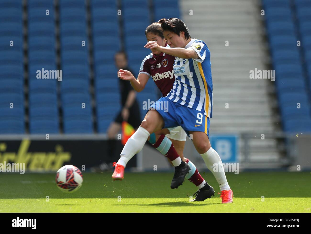 Brighton lee geum min hi-res stock photography and images - Alamy