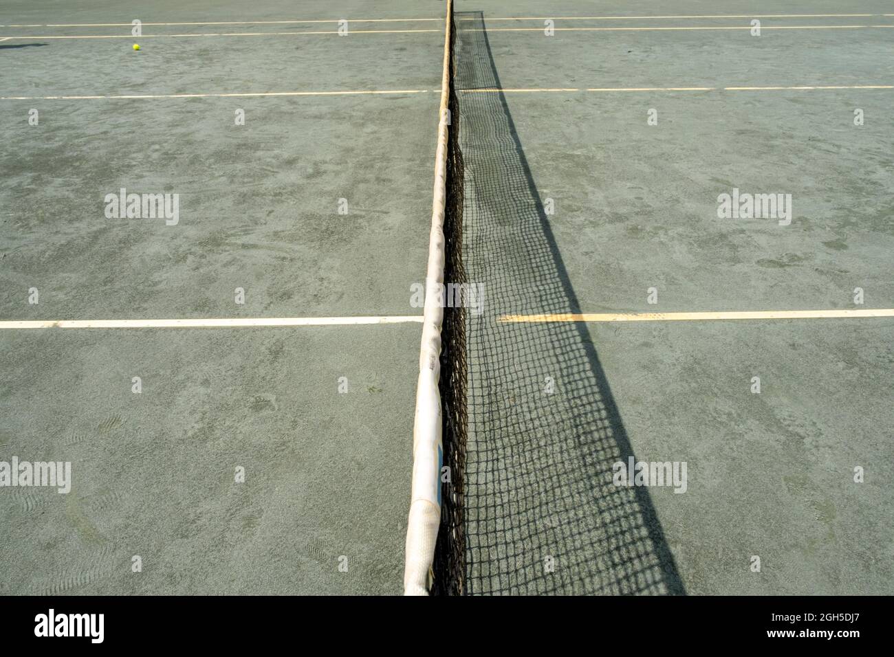 Empty court hi-res stock photography and images - Alamy