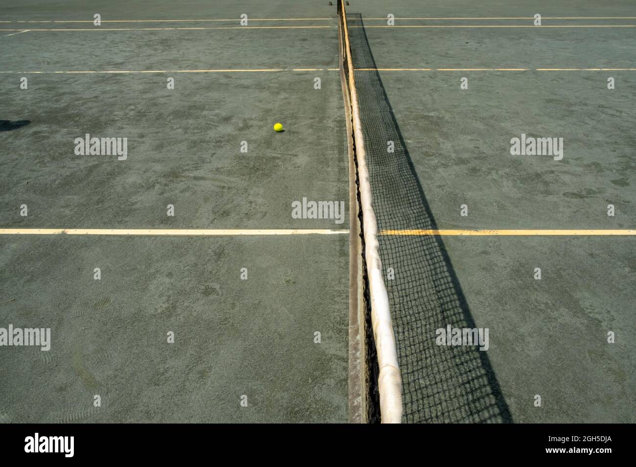 Court perspective hi-res stock photography and images - Alamy