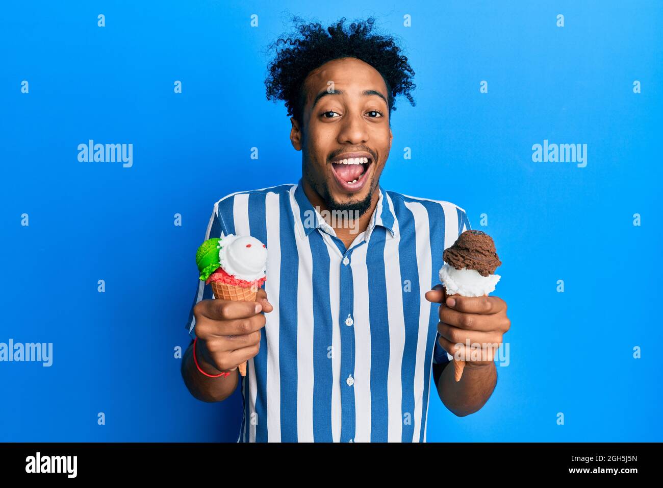 Man eyes ice cream cone hi-res stock photography and images - Alamy