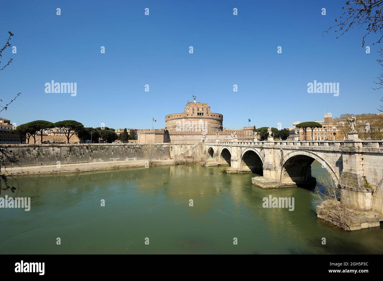 Rome italy castel santangelo hi-res stock photography and images - Alamy