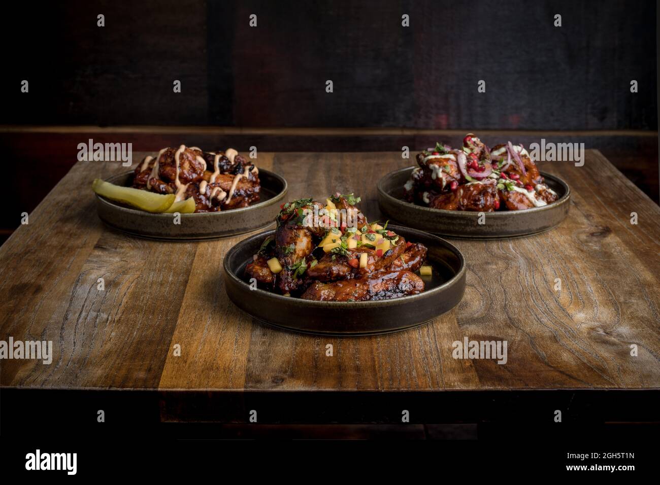 Table set fried chicken plates hi-res stock photography and images - Alamy
