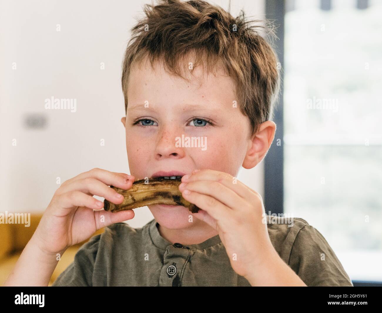 Kid eat meat hi-res stock photography and images - Alamy