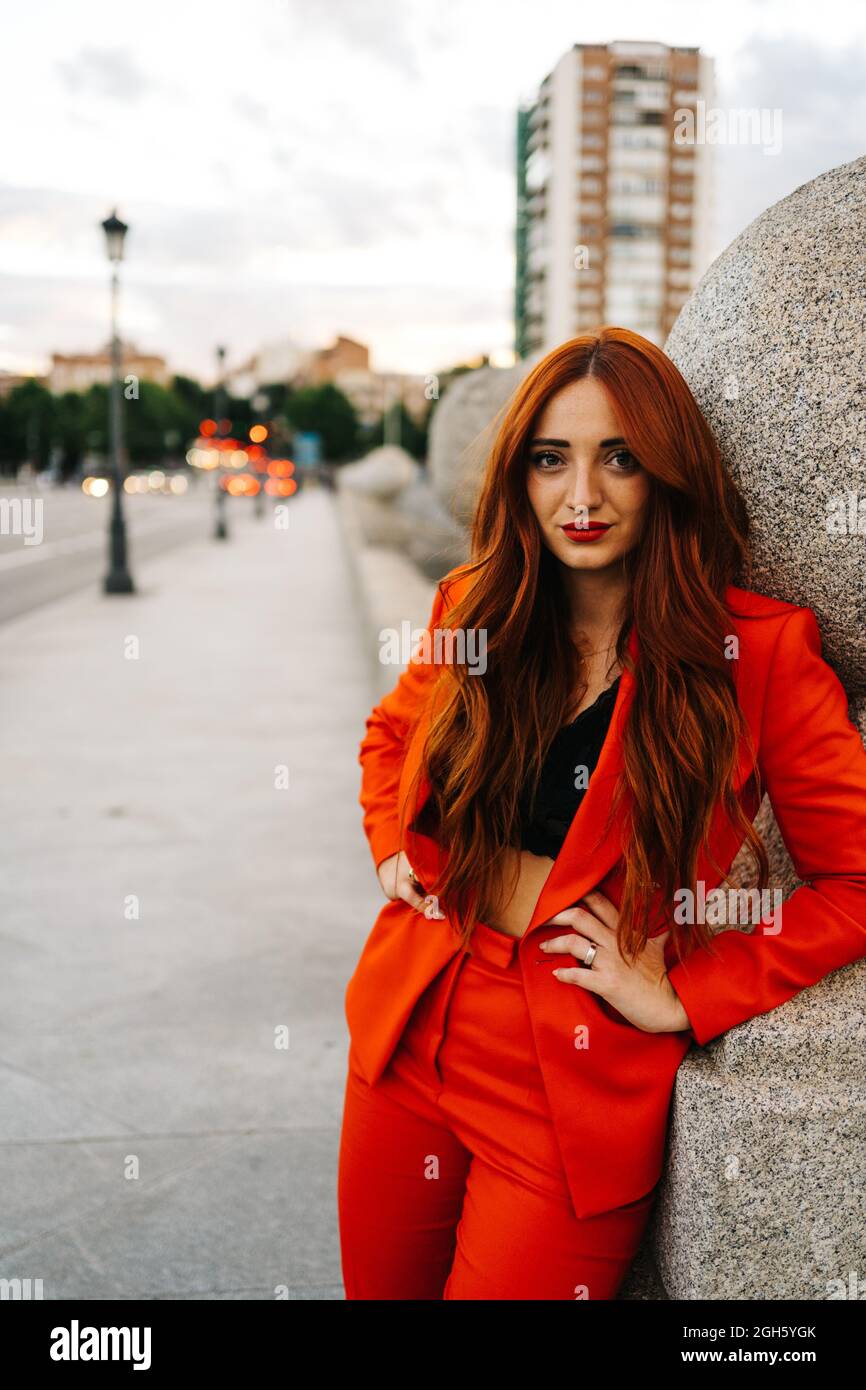 Redhead suit hi-res stock photography and images - Alamy
