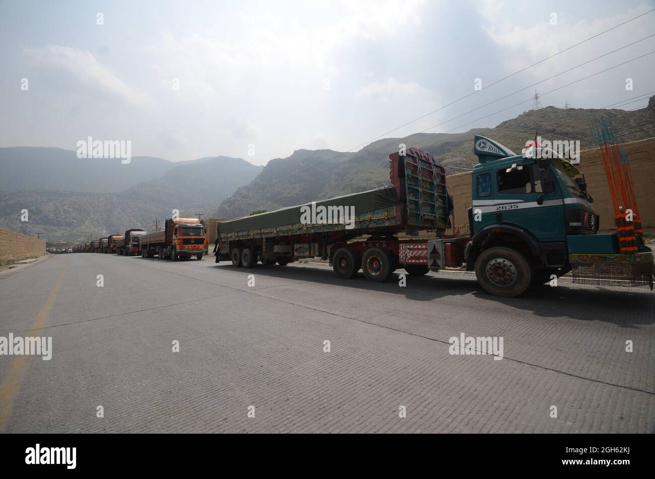Federal Interior Minister Sheikh Rashid paid a visit to Torkham Border ...