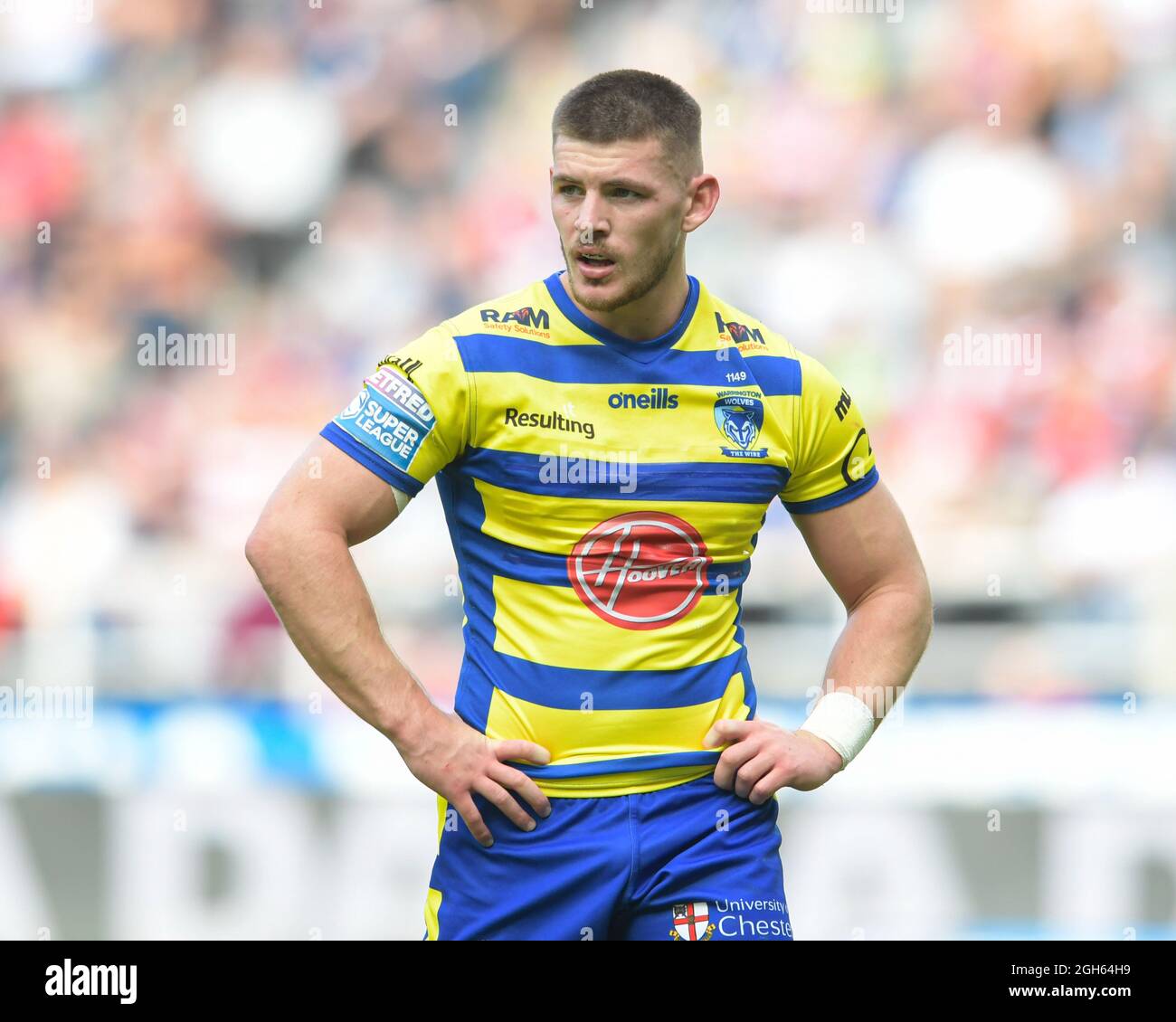 Danny Walker (16) of Warrington Wolves in action during the game Stock ...