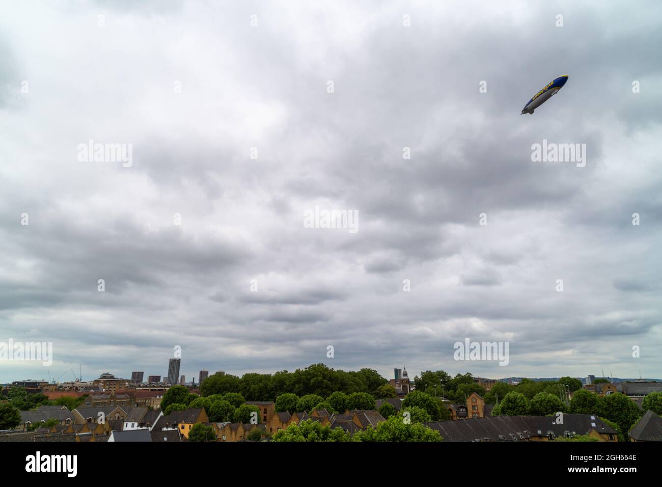 Blimp color hi-res stock photography and images - Alamy