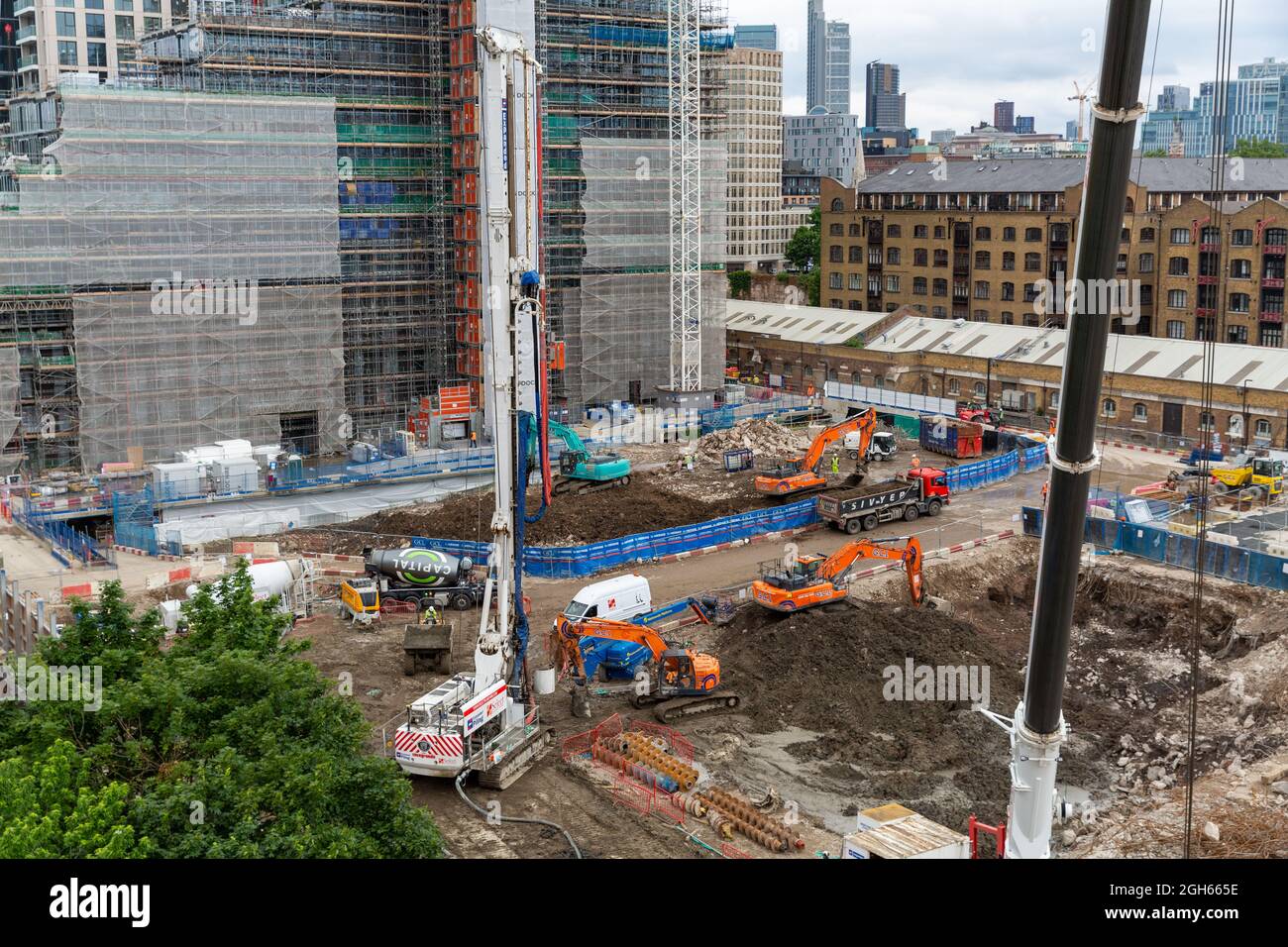 London Dock construction site Stock Photo - Alamy