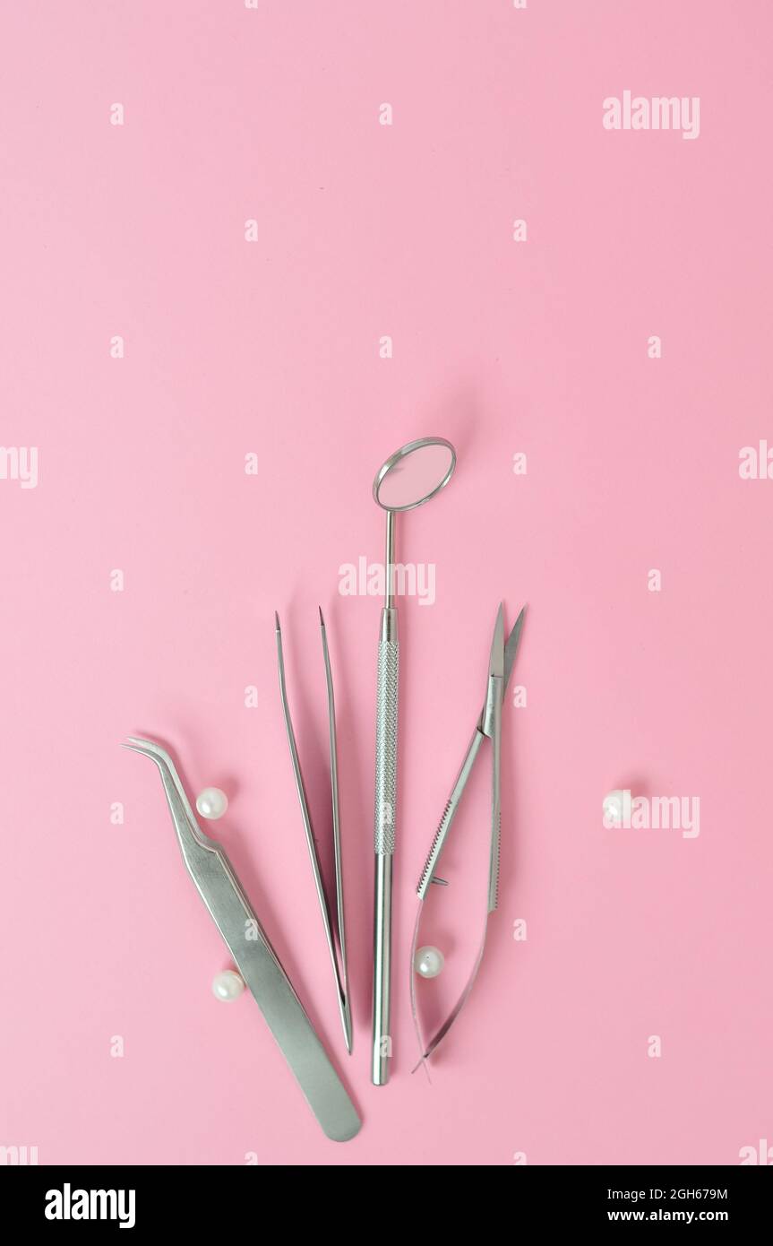 Equipment for eyelash extensions in beauty salon Stock Photo - Alamy