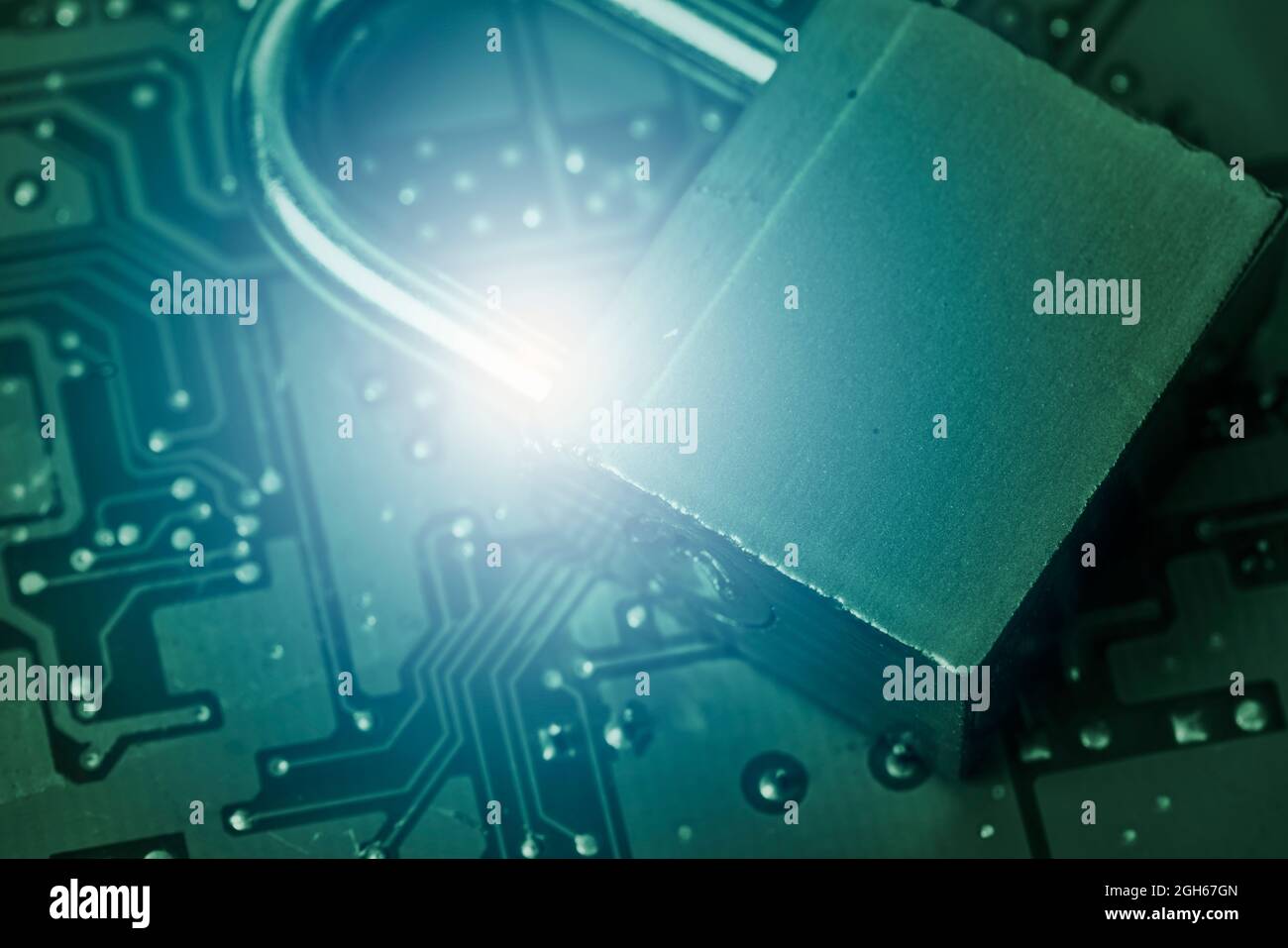 Close-up view of lock on computer motherboard Stock Photo - Alamy