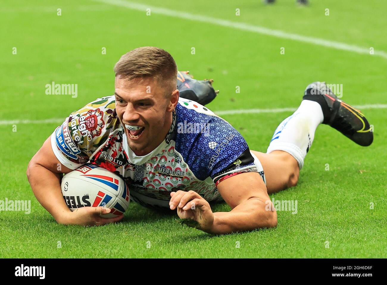 Matty russell rugby hi-res stock photography and images - Alamy