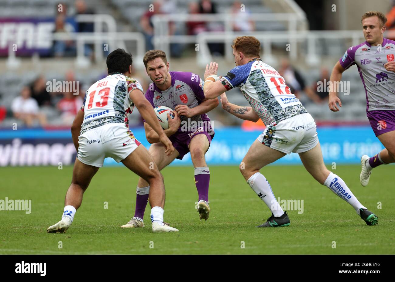 Hull KR's Matt Parcell (centre) in action during the Betfred Super ...