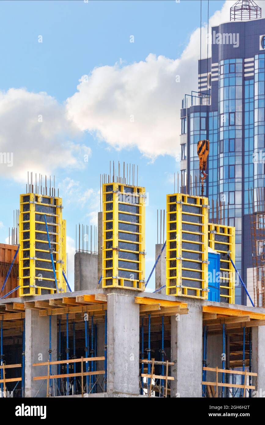 Monolithic system image hi-res stock photography and images - Alamy