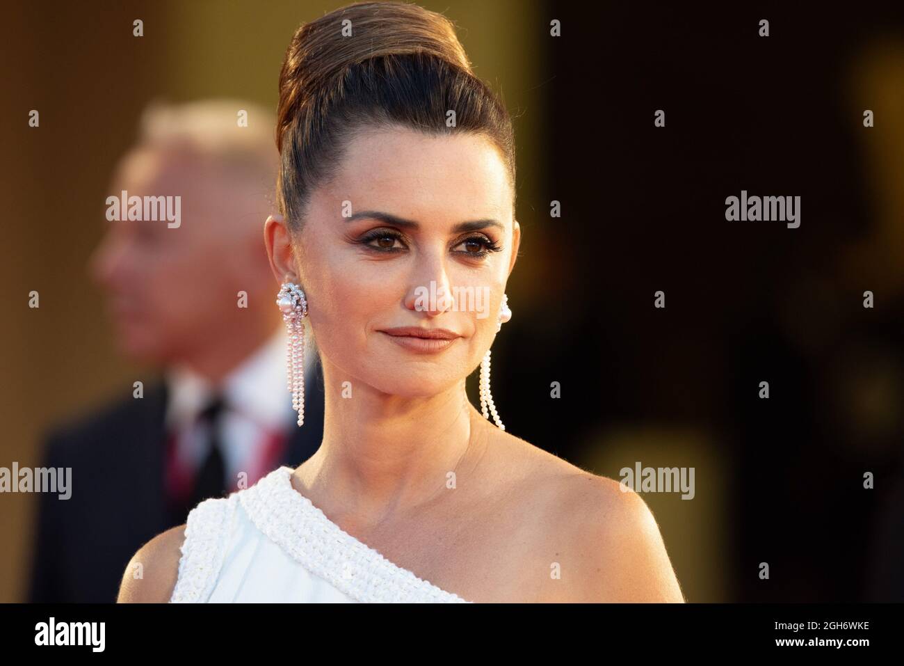 Penelope Cruz attends the red carpet of the movie "Competencia Oficial ...