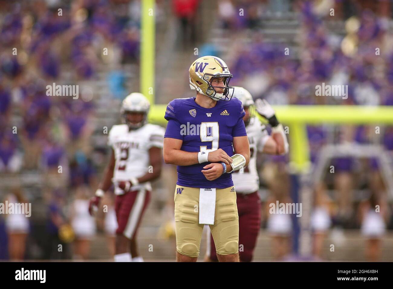 Seattle, WA, USA. 4th Sep, 2021. Washington Huskies quarterback Dylan ...