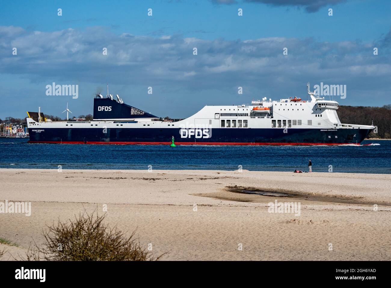 Regina Seaways Ferry Hi res Stock Photography And Images Alamy regina-seaways-ferry-hi-res-stock-photography-and-images-alamy