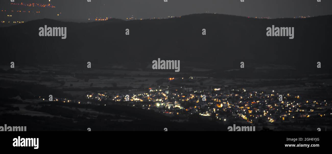 Night city strelcha hi-res stock photography and images - Alamy