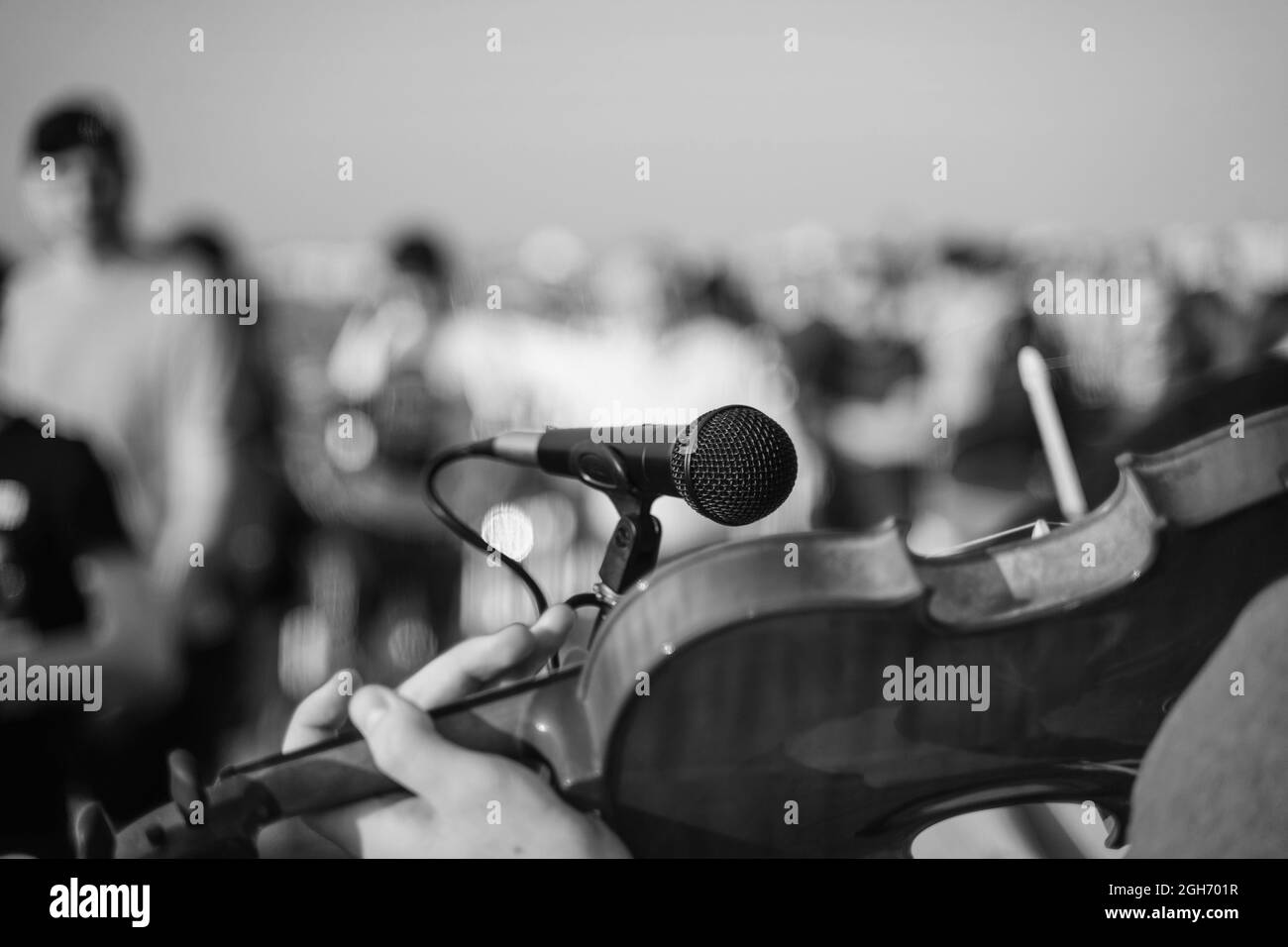 Retro microphone for outdoor concert party Stock Photo - Alamy