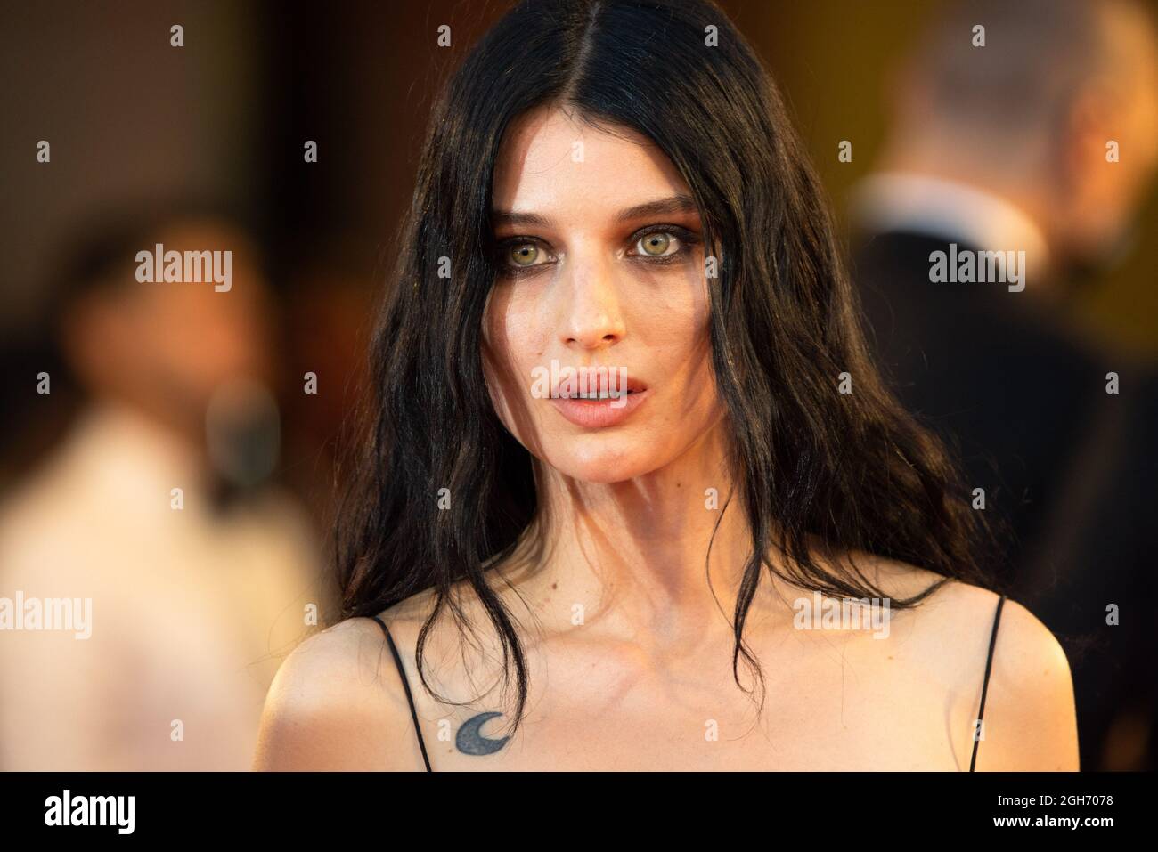 Alice Pagani attends the red carpet of the movie "Competencia Oficial ...