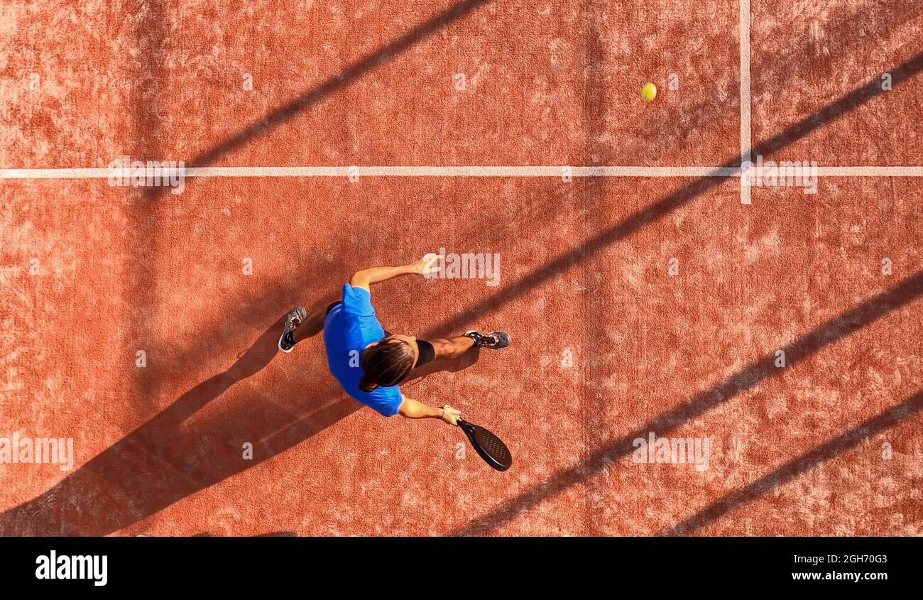 Overhead tennis court hi-res stock photography and images - Alamy