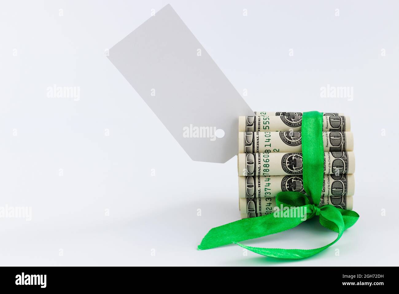 Luxury green banking hi-res stock photography and images - Alamy