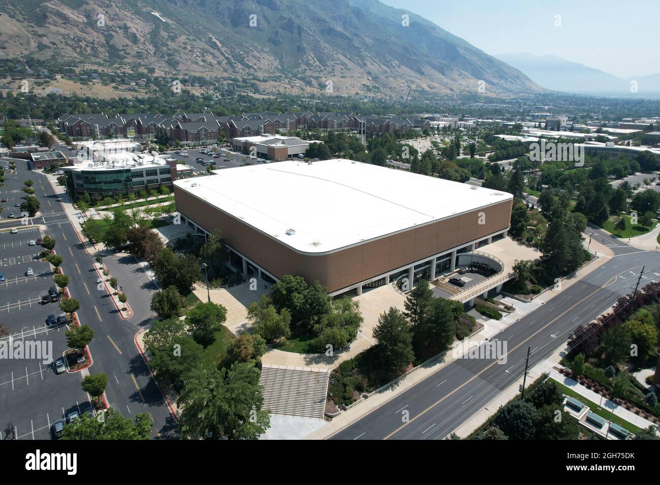 Marriott center provo hi-res stock photography and images - Alamy