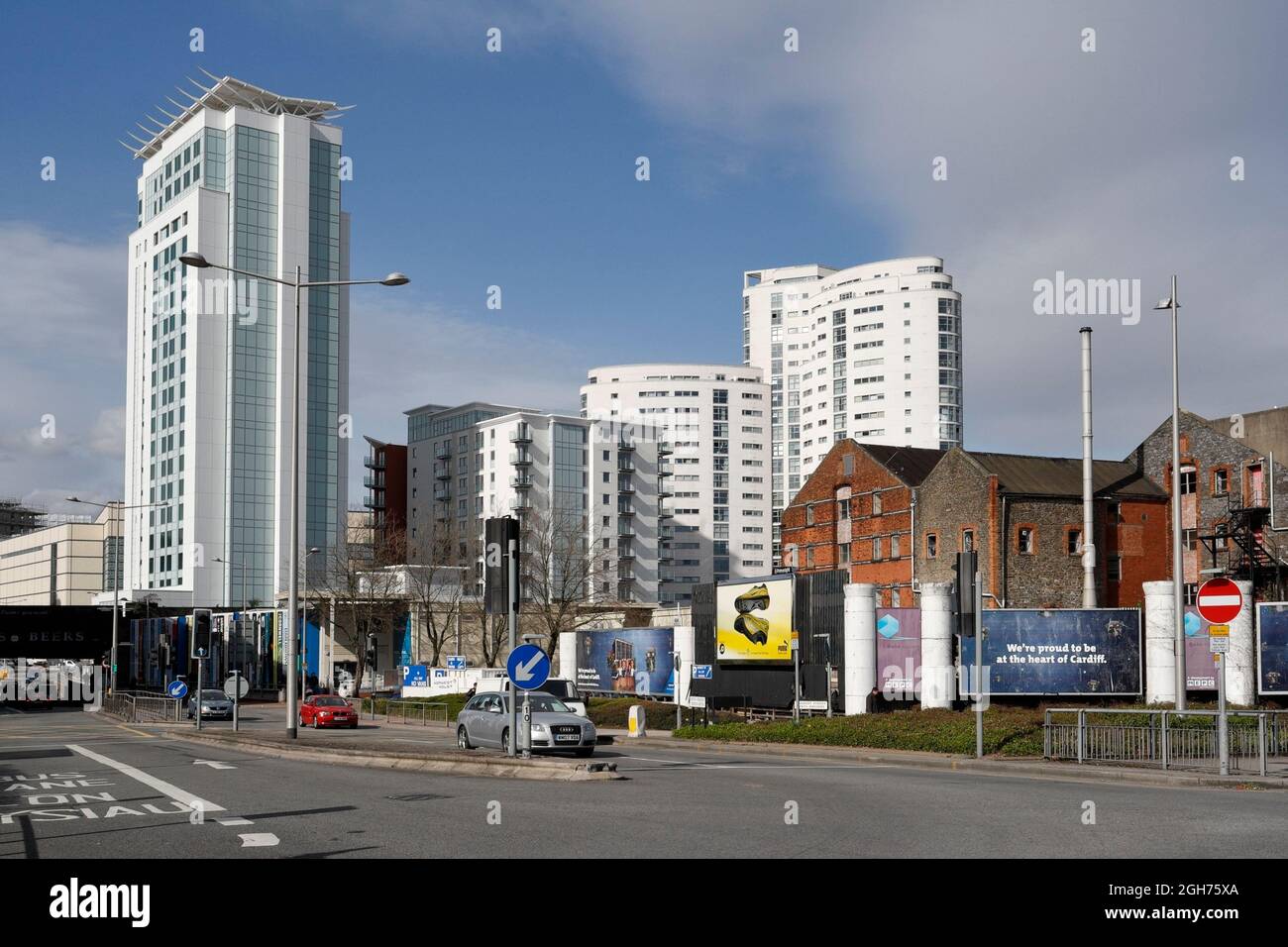 Modern skyline Cardiff city centre Wales, The Radisson Blu hotel left ...