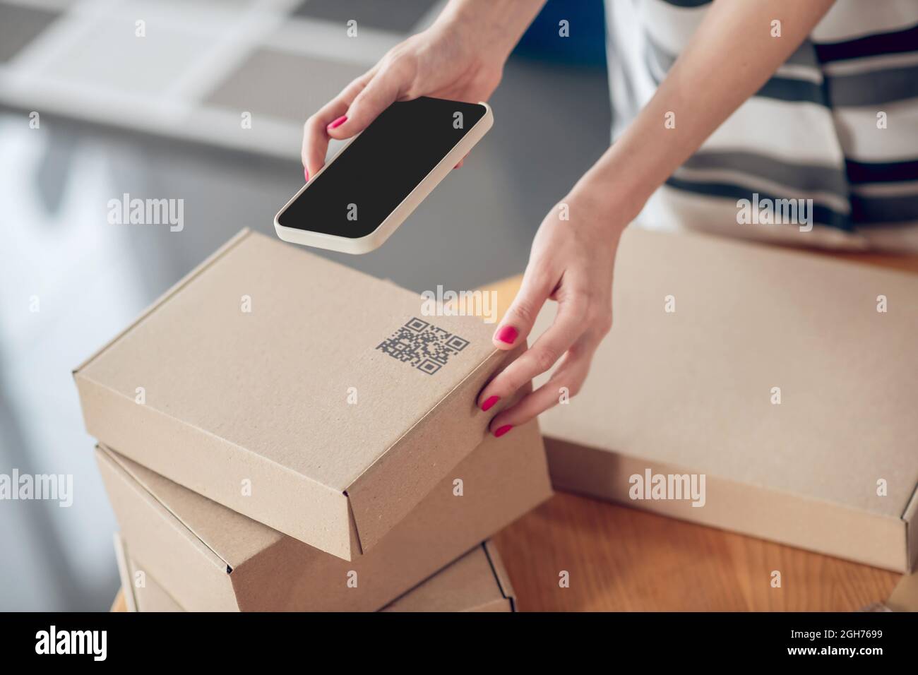 Over packaged box hi-res stock photography and images - Alamy