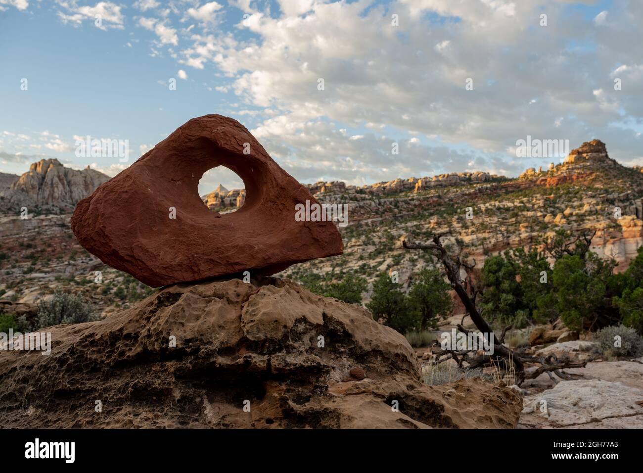 Rock frames hi-res stock photography and images - Alamy