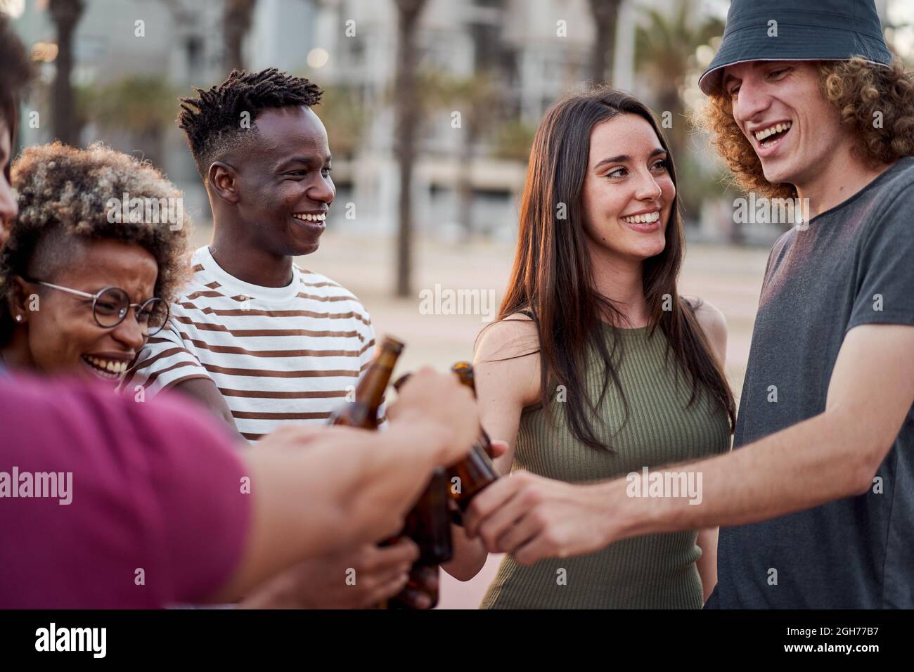 Friendship complicity hi-res stock photography and images - Alamy