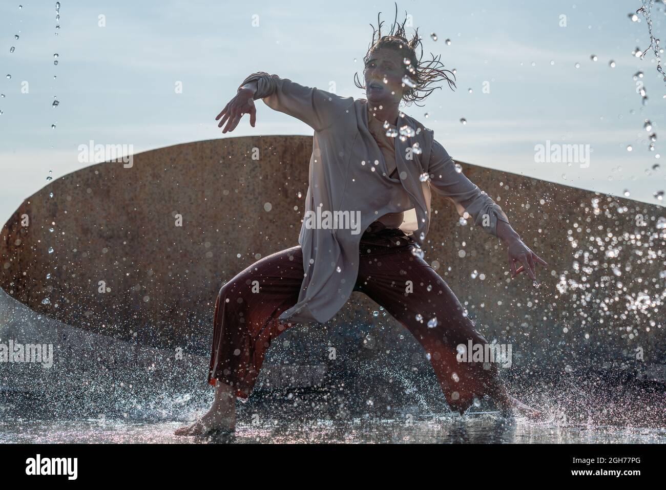 London, UK. 5th September 2021. 'Mayfly' by Kapow dance theatre ...